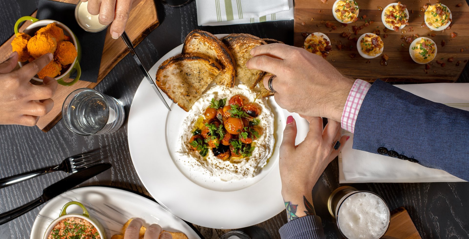 Louisville Restaurants - Home | High Stakes Rooftop Grill